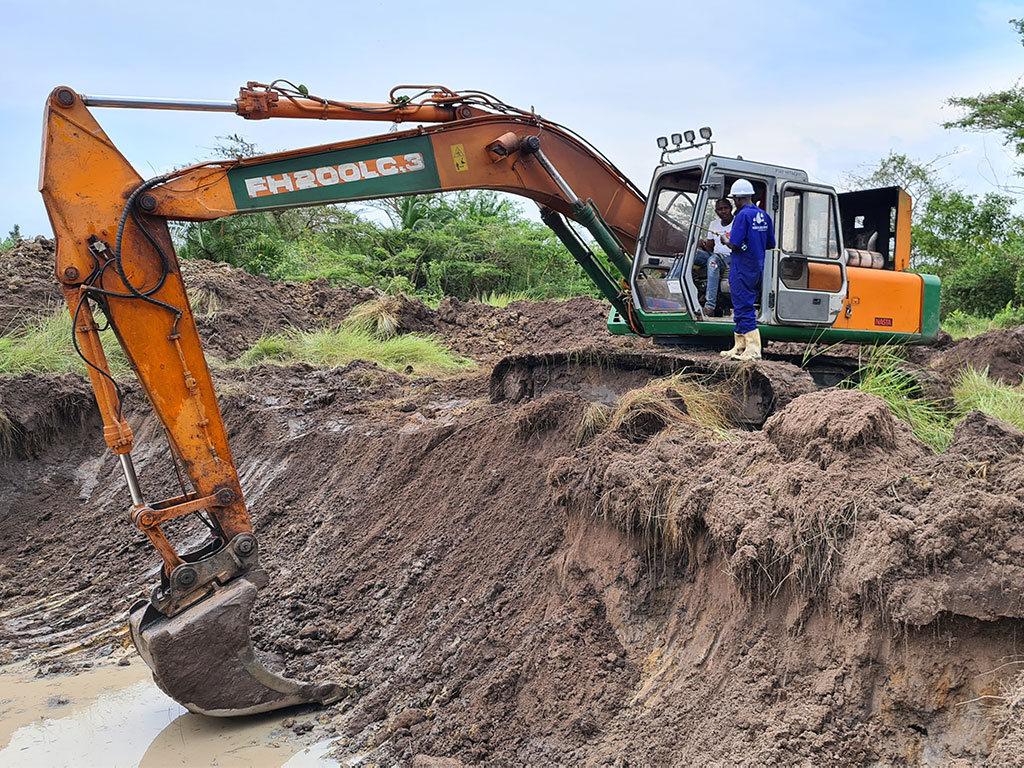 excavated valley tanks - Weis Engineering Ltd